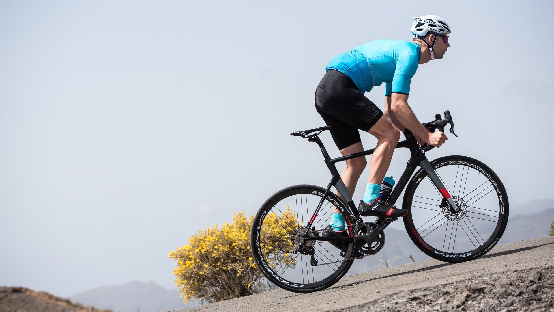 8 vital core exercises for cyclists to boost power and speed